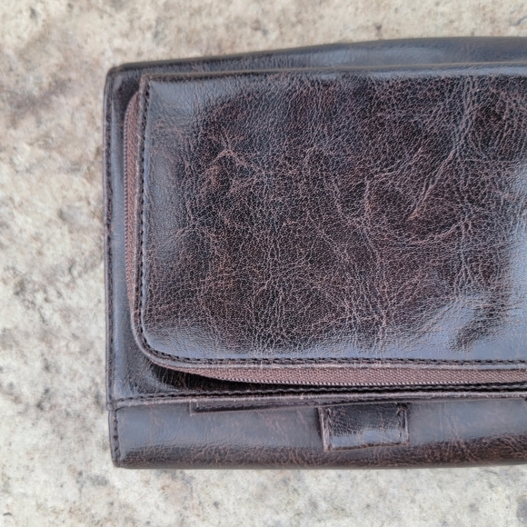 Guang Tong | Bags | Guang Tong Wallet Brand New Early 200s Dark Brown ...